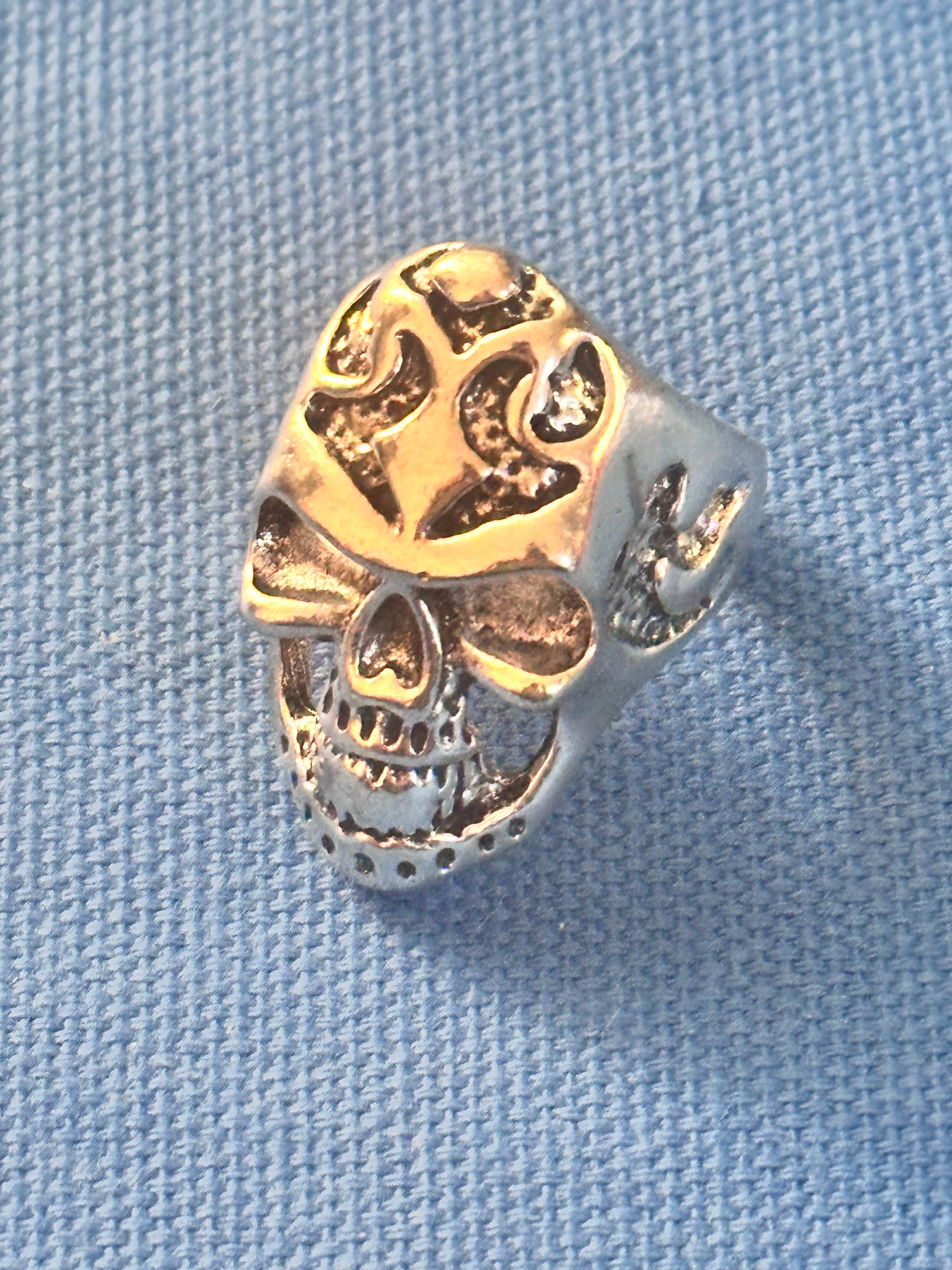 Sons Of Anarchy: Jax Reaper Ring – HOLLYWOOD PICTURES STUDIOS, LLC.
