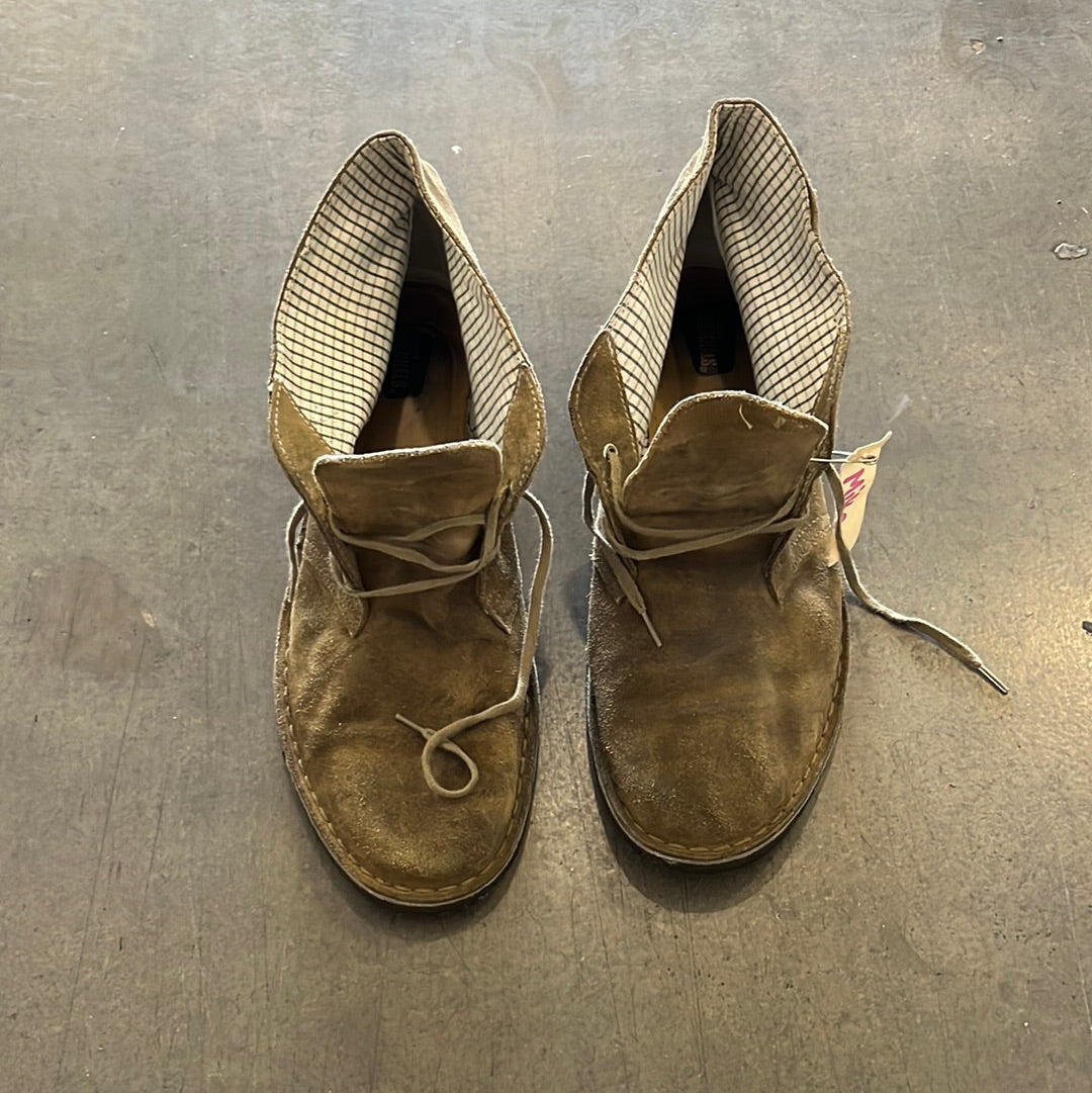 VEEP: Mike's HERO Clarks Original Suede Half Boot (12) – HOLLYWOOD ...